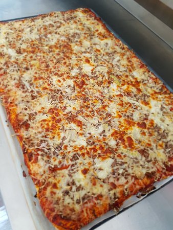 Plaque de Pizza au Jambon et au Fromage pour Cocktails